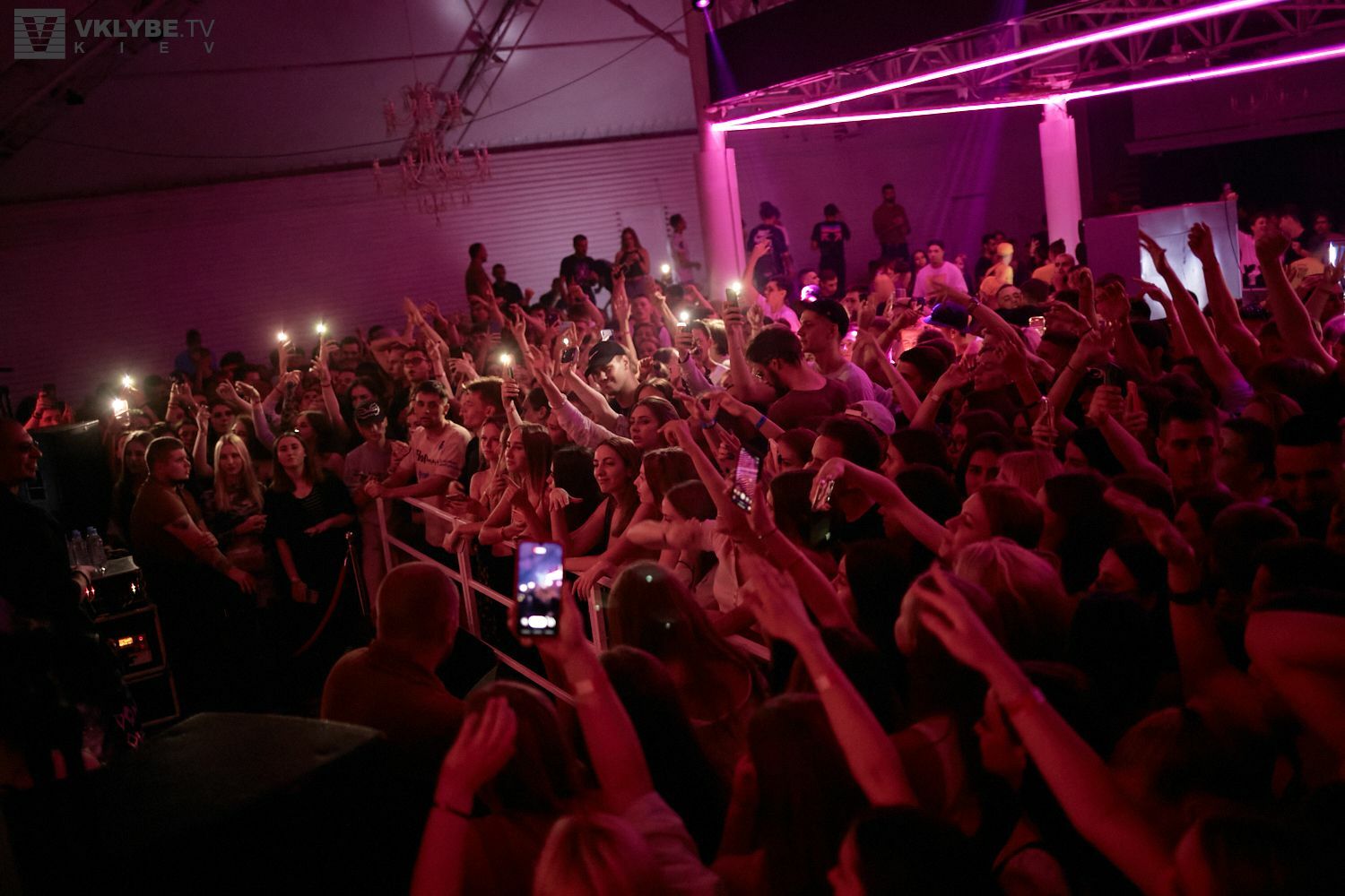 Фотоотчет: Fifty beach club (Киев) – «Sunday night» (фото) - vklybe.tv